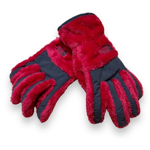 The North Face | Accessories | The North Face Osito Etip Fuzzy Pink ...